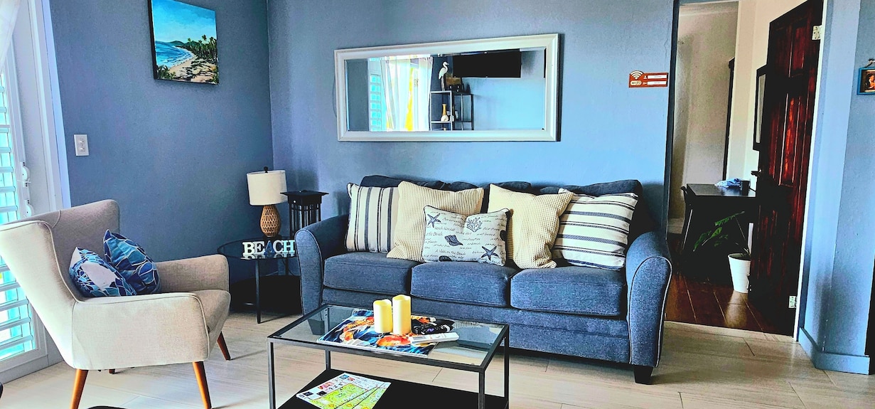 Mountain Top Hideaway, Pool & Stunning Views - ビエケス