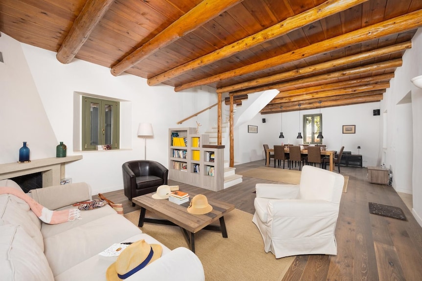 Villa Nafsika - Four Bedroom Villa, Sleeps 11 - Greece