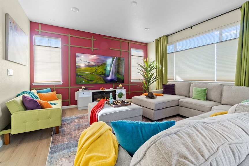 Modern Home With Hot Tub, Game Room, Patio & Four King Suites - Boulder, CO