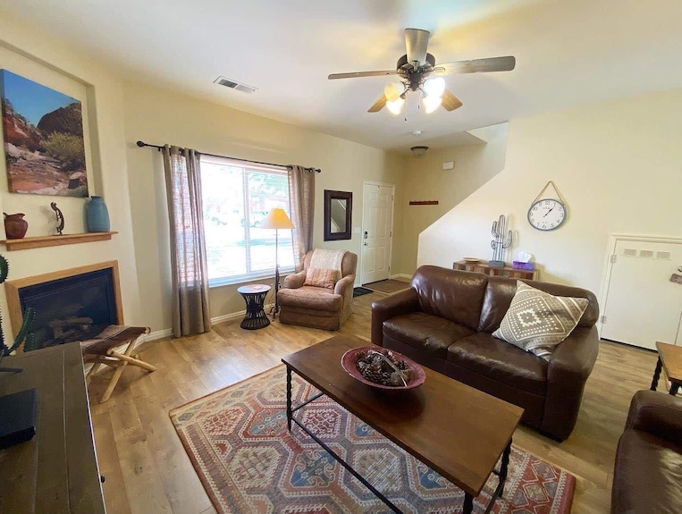 Pool & Hot Tub! Close To Zion National Park And Bryce Canyon And Hiking Trails I - Kanab, UT