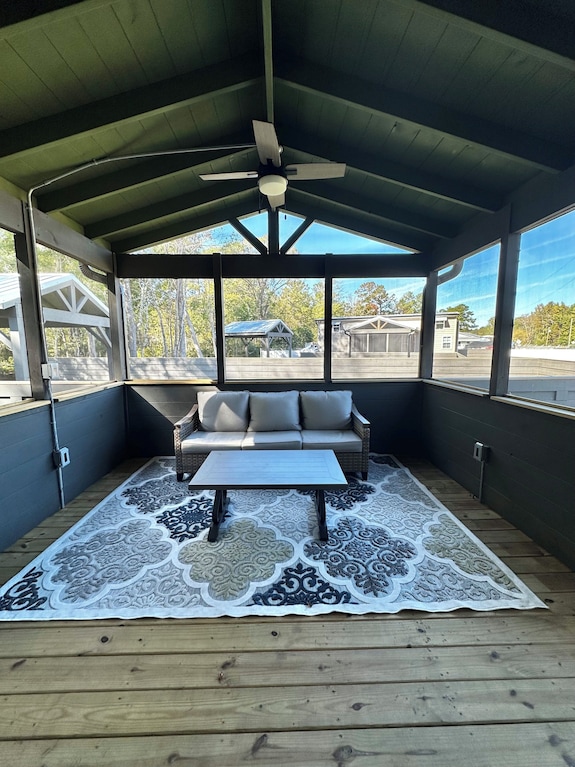 Stay Small At Lake Waccamaw 2 - Lake Waccamaw, NC