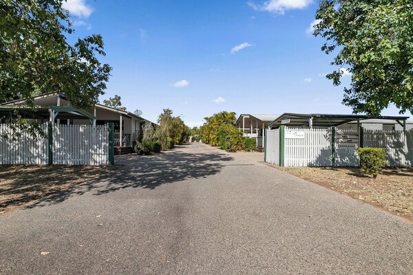 Emerald Green Village - Emerald