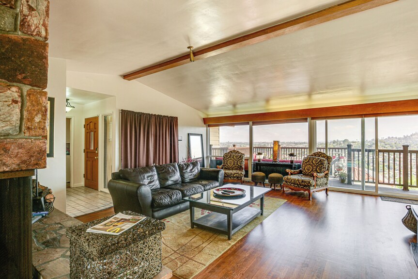 Mt. Nebo Oasis In La Mesa W/ Wraparound Deck - El Cerrito - San Diego