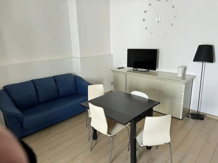 Entire Home With Free Private Parking In Beautiful Bari - Bari