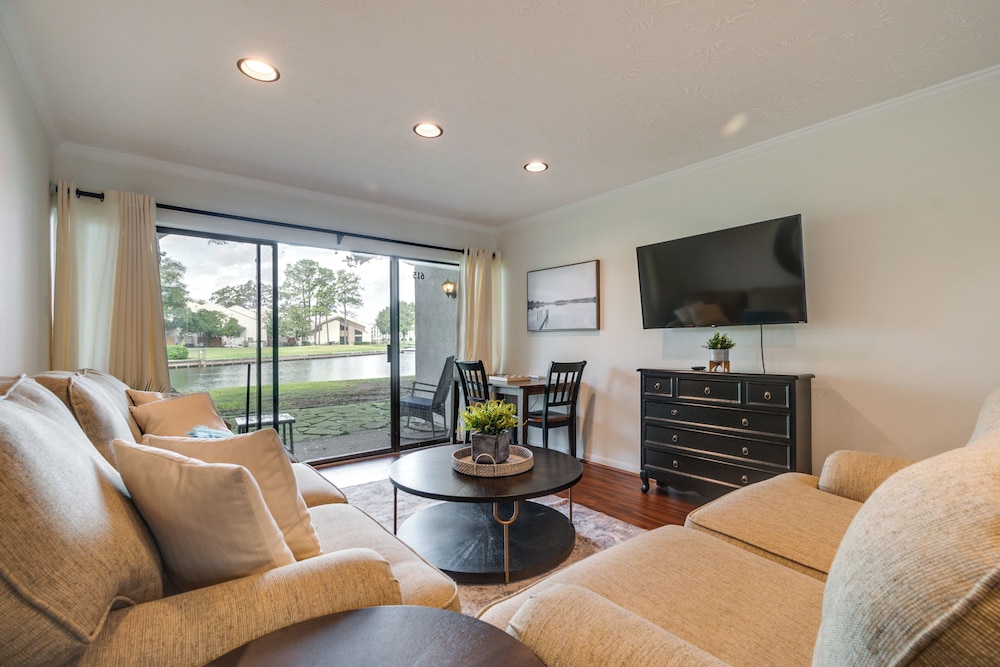Waterfront Condo On Lake Conroe W/ Boat Launch! - Conroe, TX