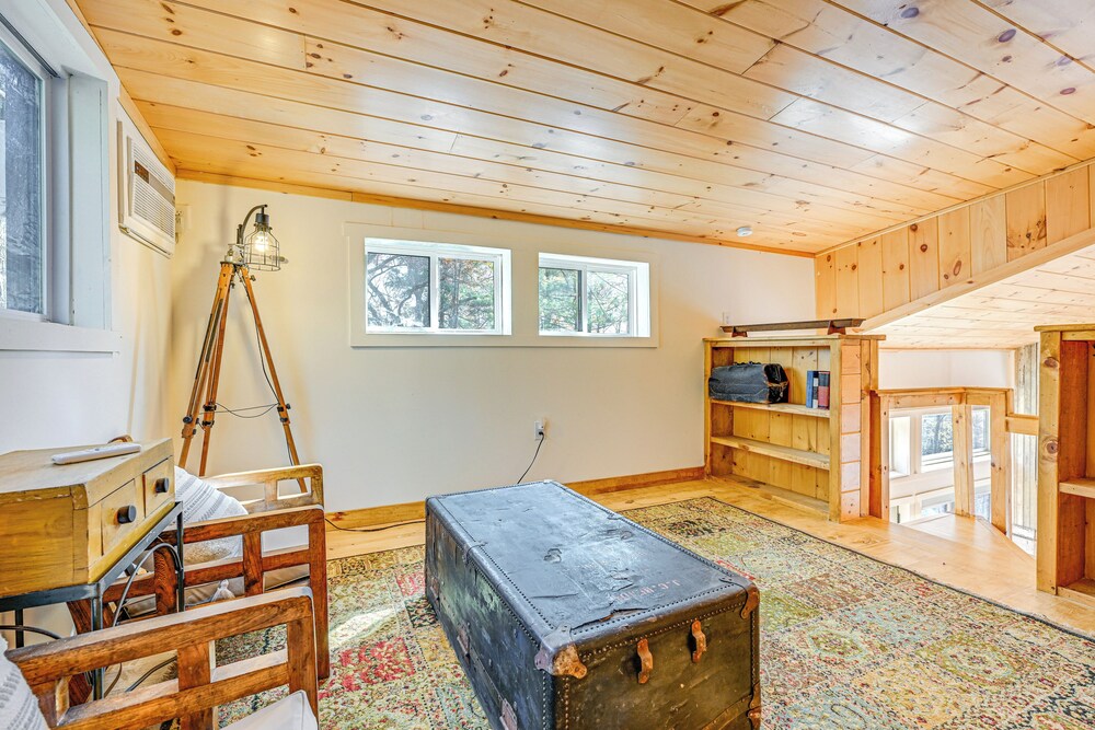 Deck & Fire Pit: Mtn-view Cabin In Rabun Gap - Dillard, GA