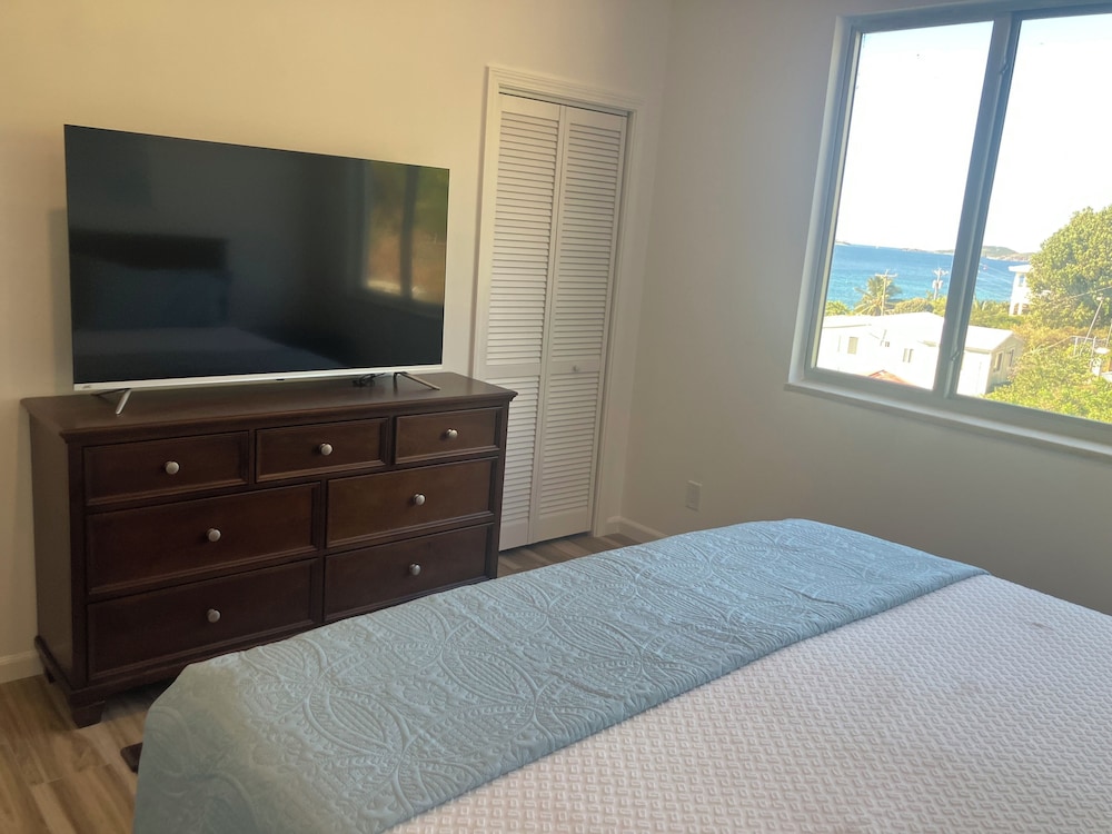 The Edgewater Penthouse suite is a Modern Luxury in delightful Cruz Bay ...