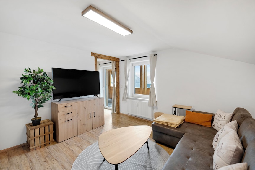 Castle, Lake And Mountain View - Schwangau