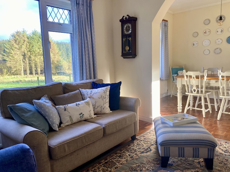 Betty's Farm Cottage, Family Friendly In Ederney, County Fermanagh - 도니골 주