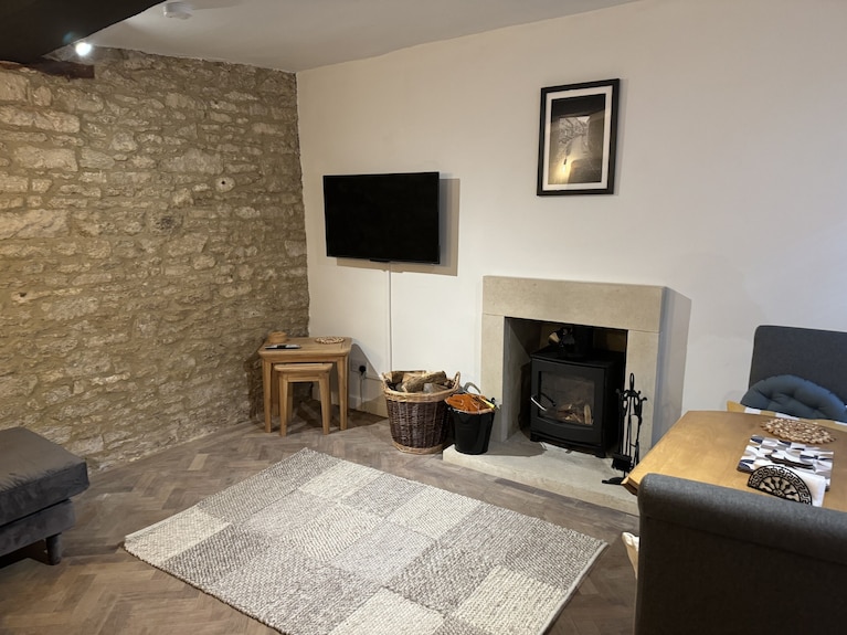 Cottage-traditionelle-sdb Privée Avec Douche-vue Sur La Cour - Burford