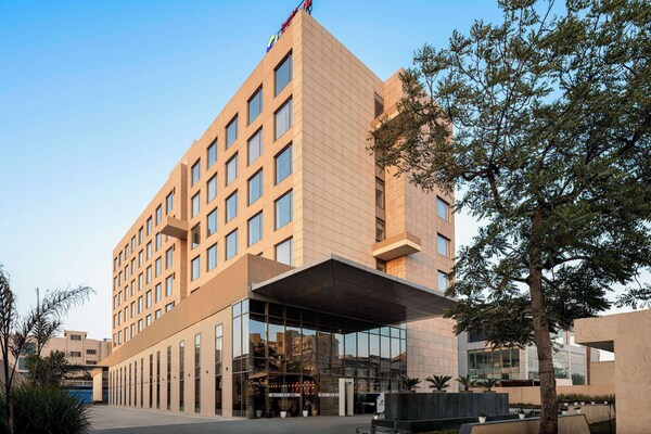 Ramada Encore By Wyndham Bhiwadi Phool Bagh Chowk - Bhiwadi