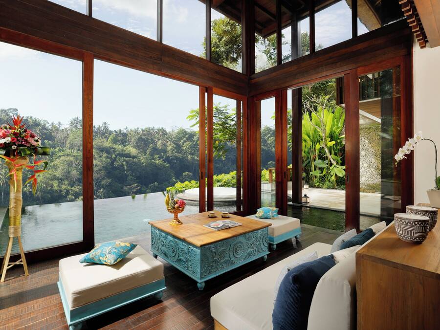 Vila exclusiva, vista para o vale | Área de estar | Lareira