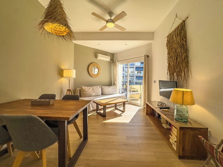 Skol 420c - Lovely 1 Bed Apartment With Wi-fi + Sea Views In Skol Marbella - Marbella