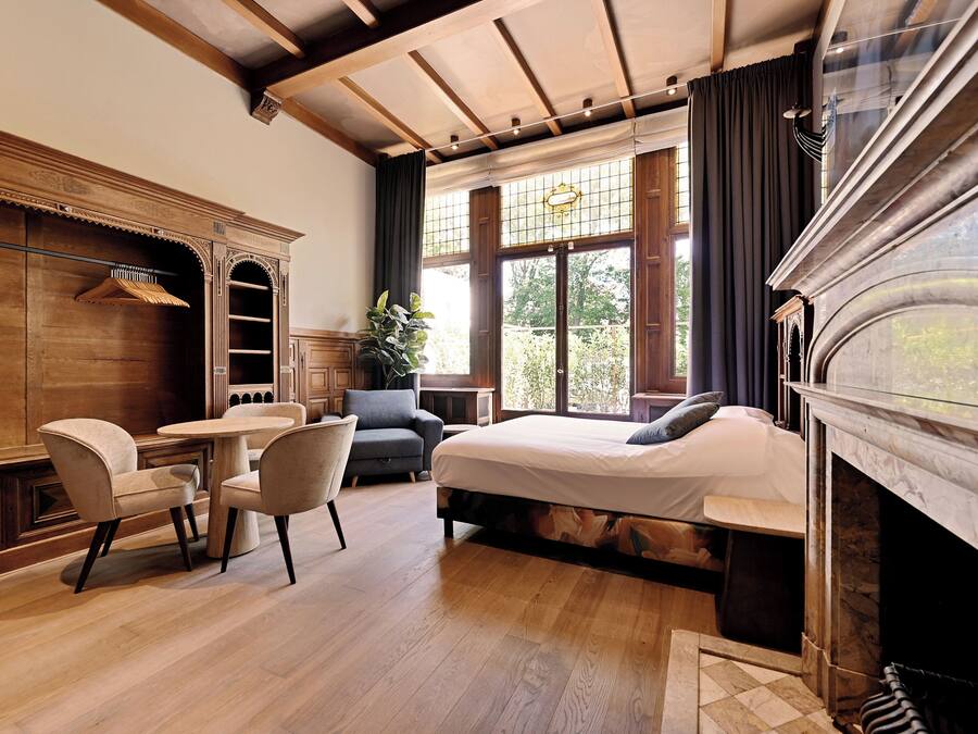 Suíte estúdio superior | Quartos à prova de som, Wi-Fi de cortesia, roupa de cama