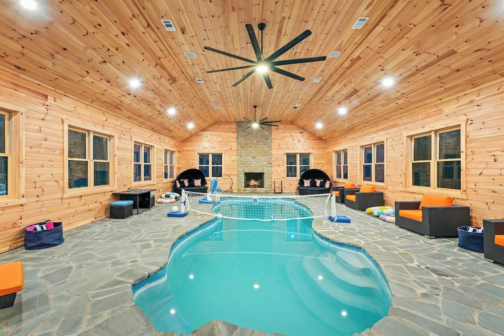 Grand Timber By Avantstay Indoor Pool, Sports Court, Game Room, & More! - Jim Thorpe, PA