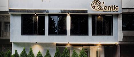 Fachada da propriedade