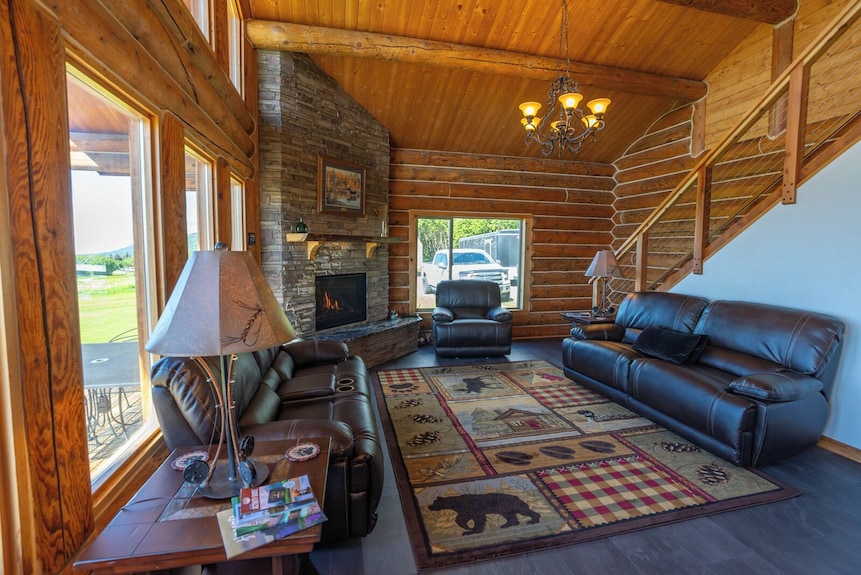 New Listing - Quiet Alaskan Luxury Cabin Overlooking Kachemak Bay - Alaska