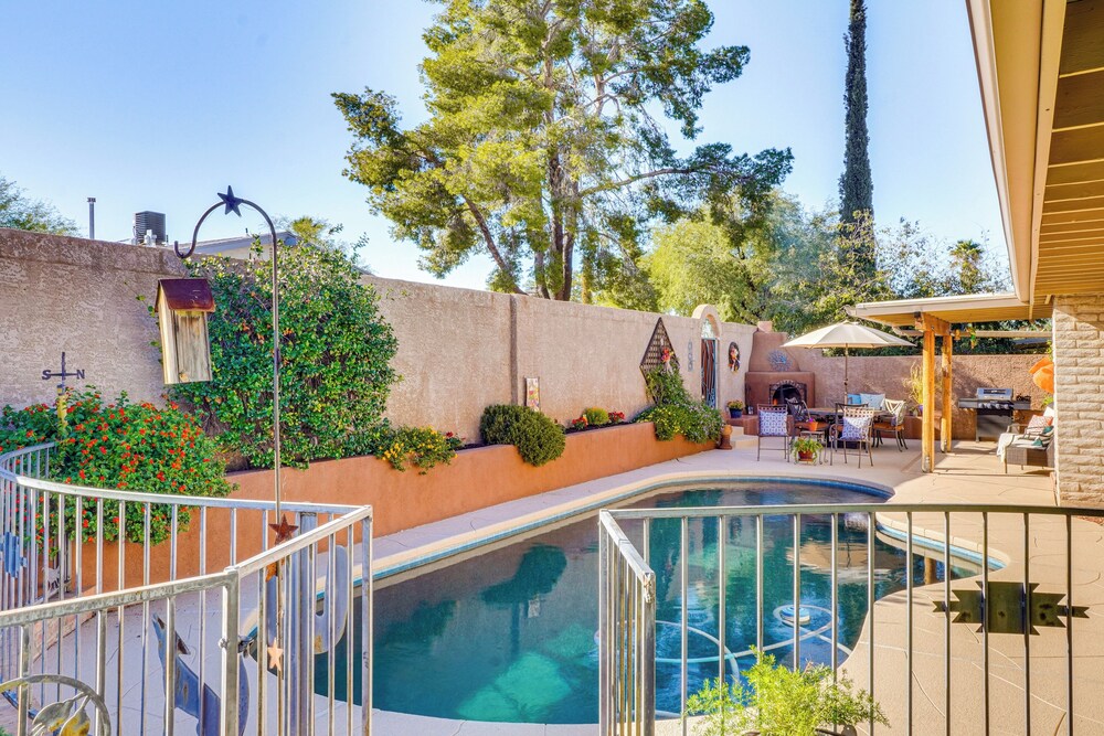Cyclists' Haven: Southwestern-style Home In Tucson - Tucson, AZ