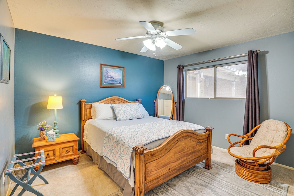 Cyclists' Haven: Southwestern-style Home In Tucson - Tucson, AZ