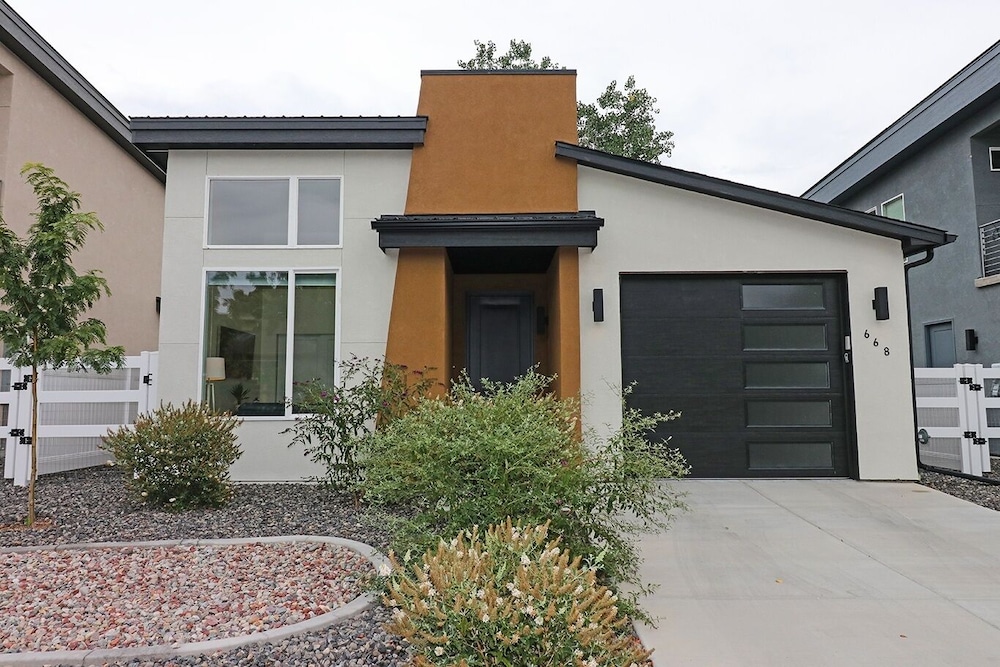 Tranquil Modern Haven 2 Bedroom Home - Palisade, CO