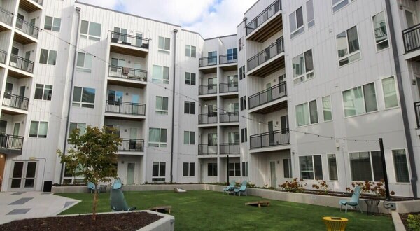 Two Luxe Cozysuites In Downtown Cincy - Ohio