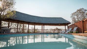 Quarto, 1 quarto, pátio, vista para o jardim | Piscina | Piscina exterior