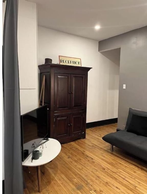 Lovely 4 1/2 In Vibrant Mile End - Montreal