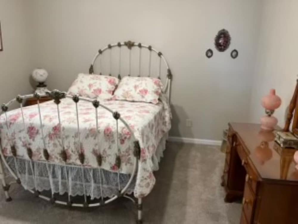 Come enjoy the Victorian charm of this beautiful home. - La Junta | Vrbo