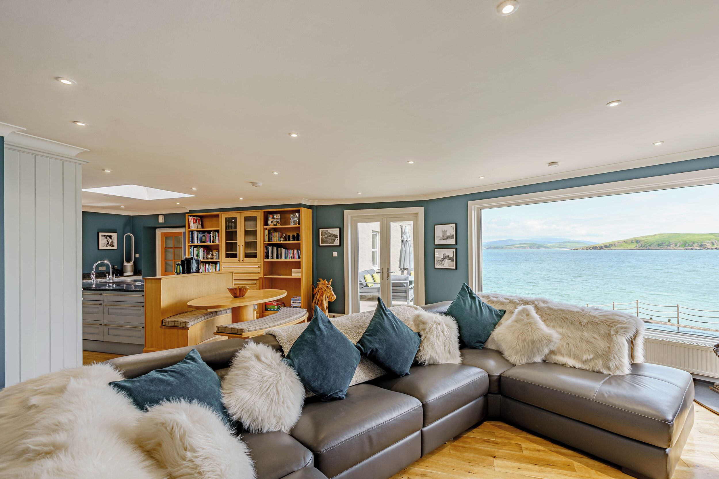 Balcary Tower, Pet Friendly, Luxury Holiday Cottage In Palnackie - Kippford