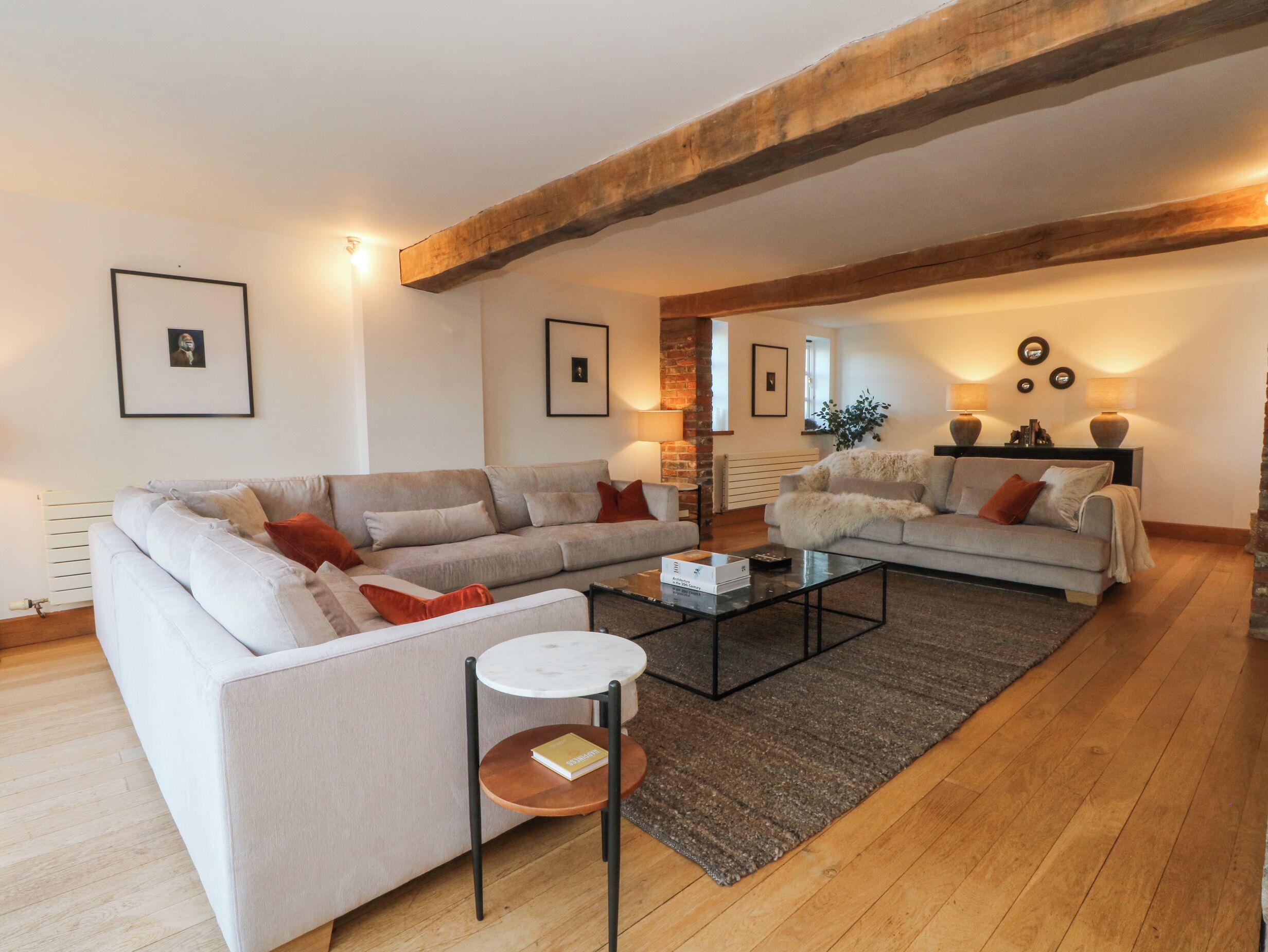 The Granary, Pet Friendly, Character Holiday Cottage In Knutsford - Cheshire