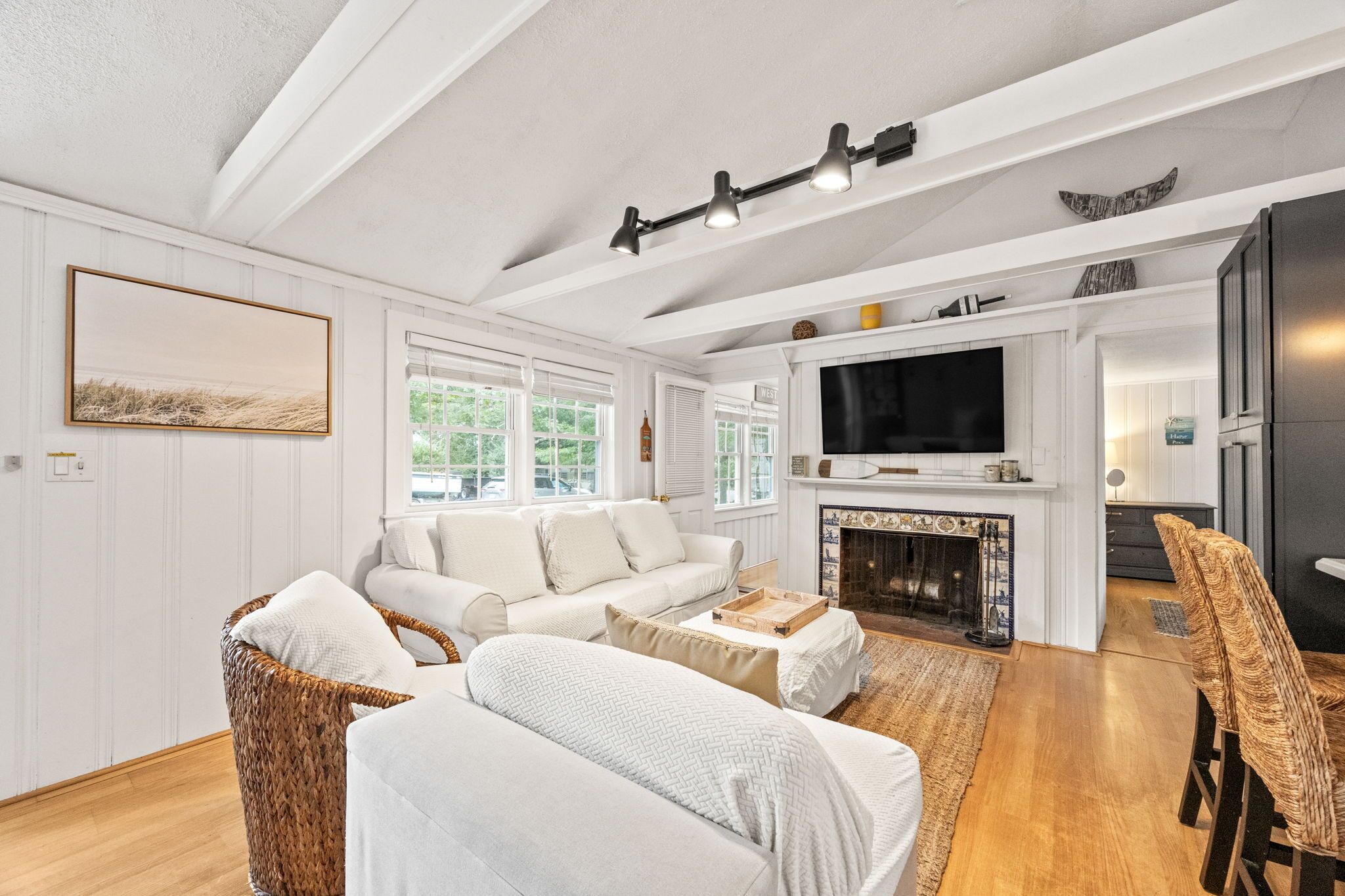 Charming 3-bedroom House With Wifi And Ac In Enchanting West Yarmouth Location - South Yarmouth, MA