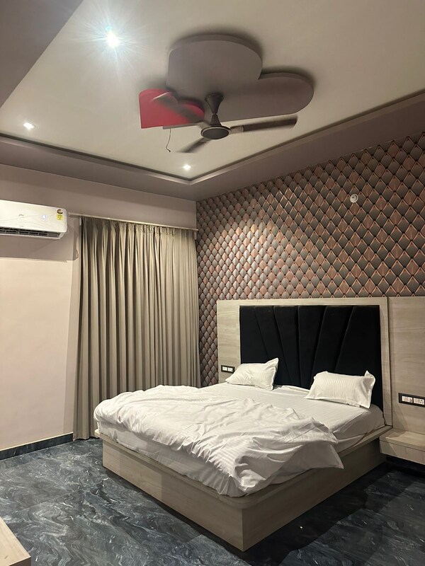 The Black Eagle Resort - Ajmer