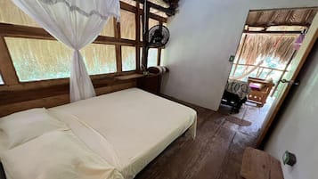 Quarto Clássico com Cama de Casal, vista para o rio | Wi-fi grátis