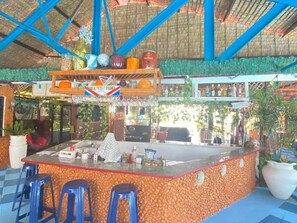 2 restaurantes, pequenos-almoços servidos 