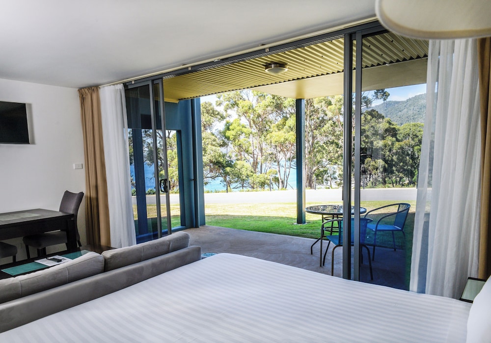 Lufra Beachside Hotel - Eaglehawk Neck