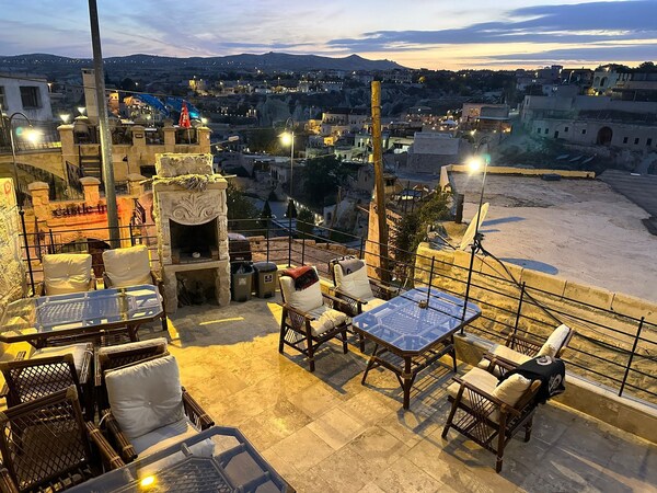 Mi̇zan Cave Cappadoci̇a - Cappadocia