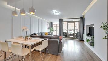 Apartamento Familiar | Roupa hipoalergénica, com decoração personalizada
