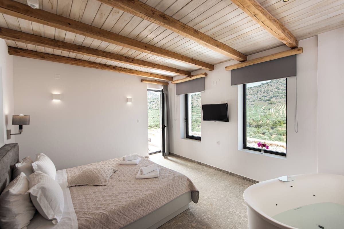 Suite Elite, lanai (alpendre havaiano), vista para a montanha | 1 quarto, cofre no quarto, Wi-fi grátis