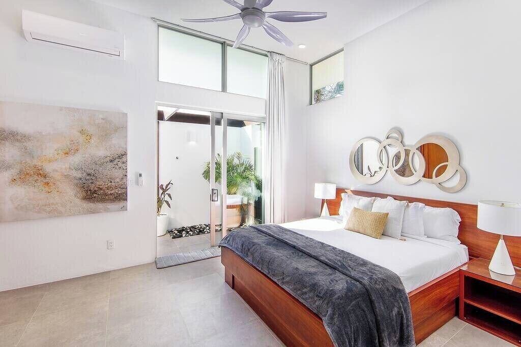 Villa, várias camas, acesso à piscina, vista para o oceano (Family Beach Villa 9) | 4 quartos, com decoração personalizada, com mobília individualizada 