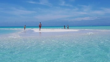 Na praia
