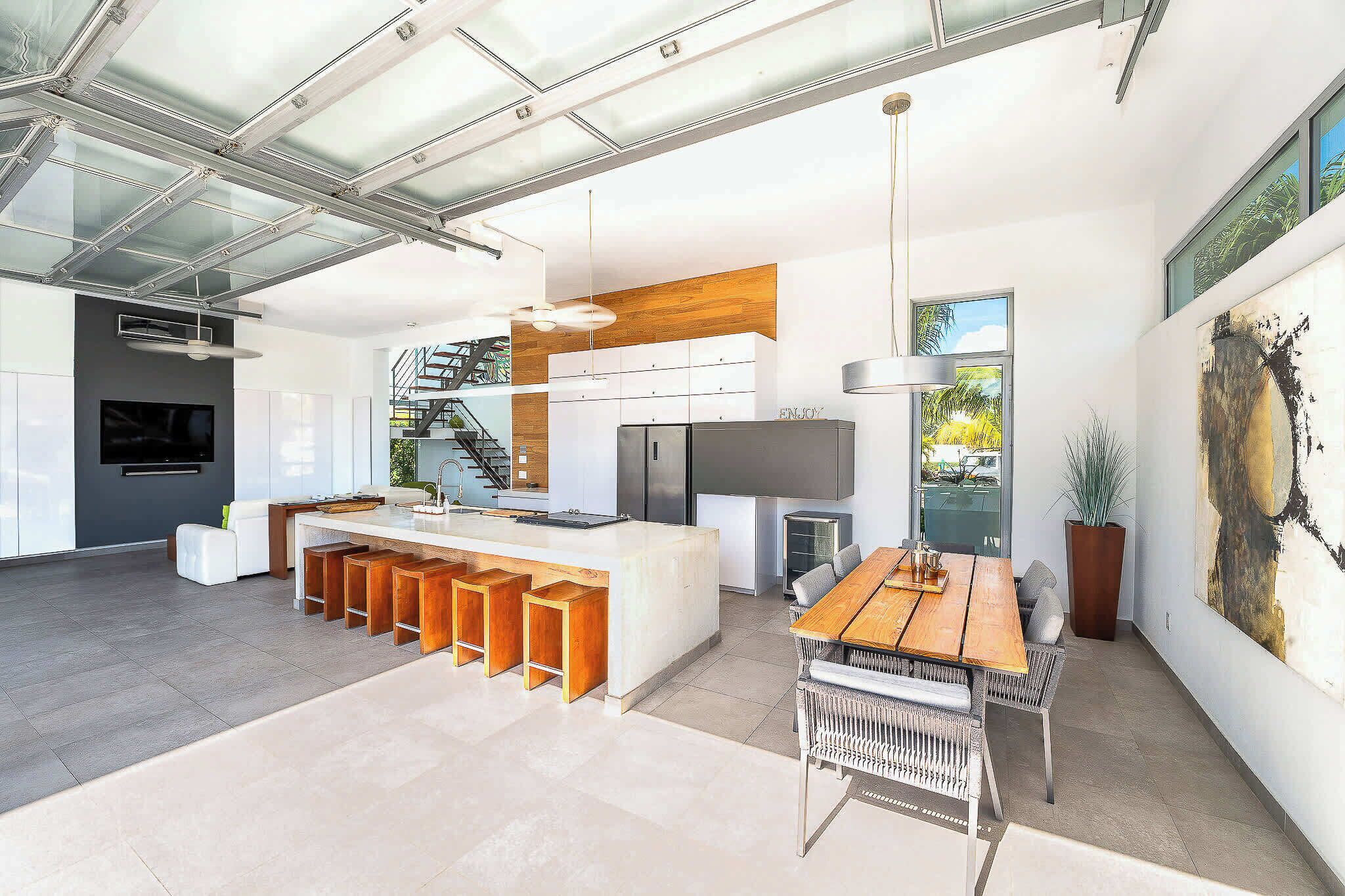 Villa, várias camas, acesso à piscina, vista para o oceano (Oceanside Villa 2 ) | Restaurantes