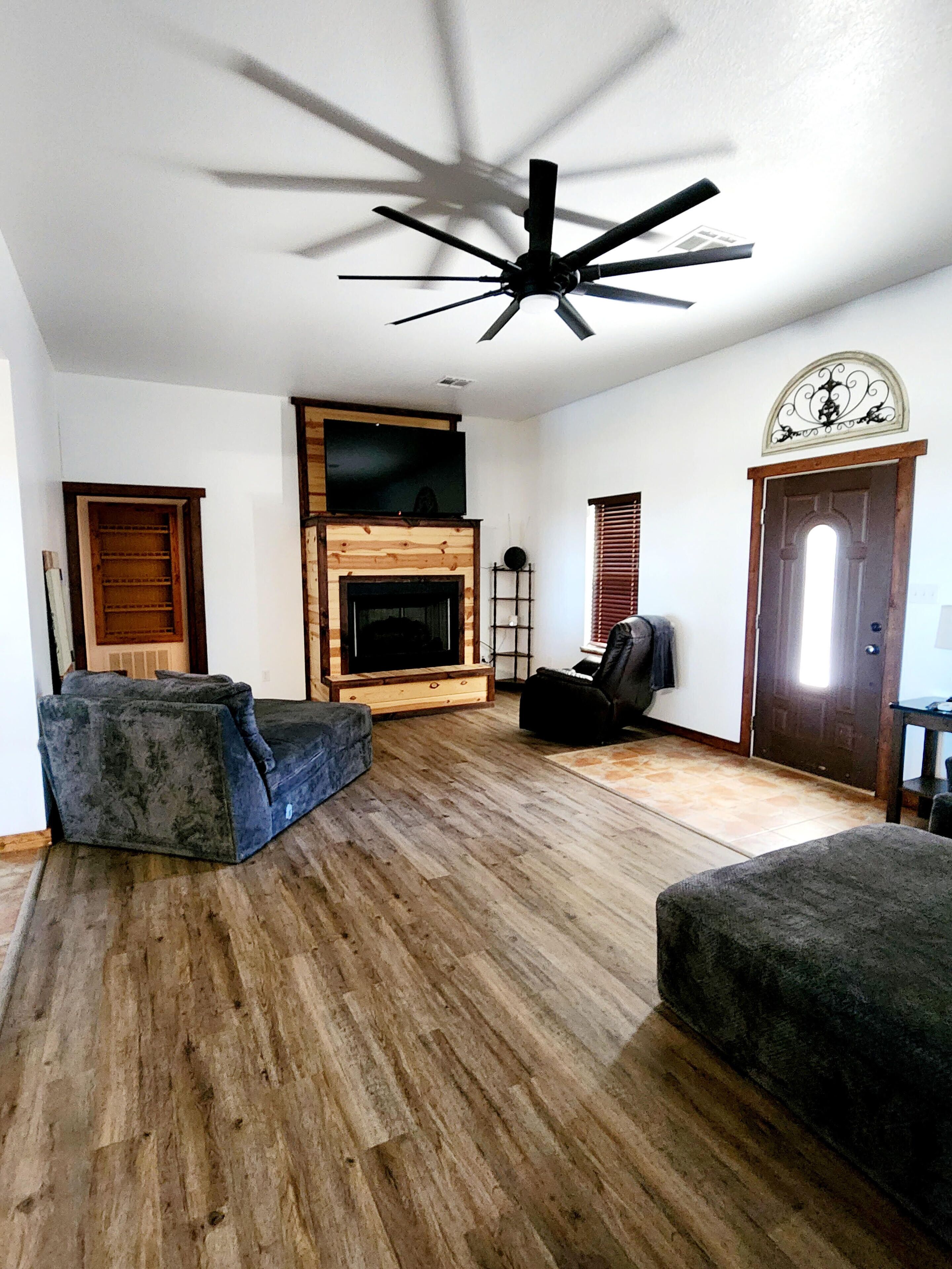 Come Enjoy The Breathtaking Views From The High Country Retreat - Silo, OK