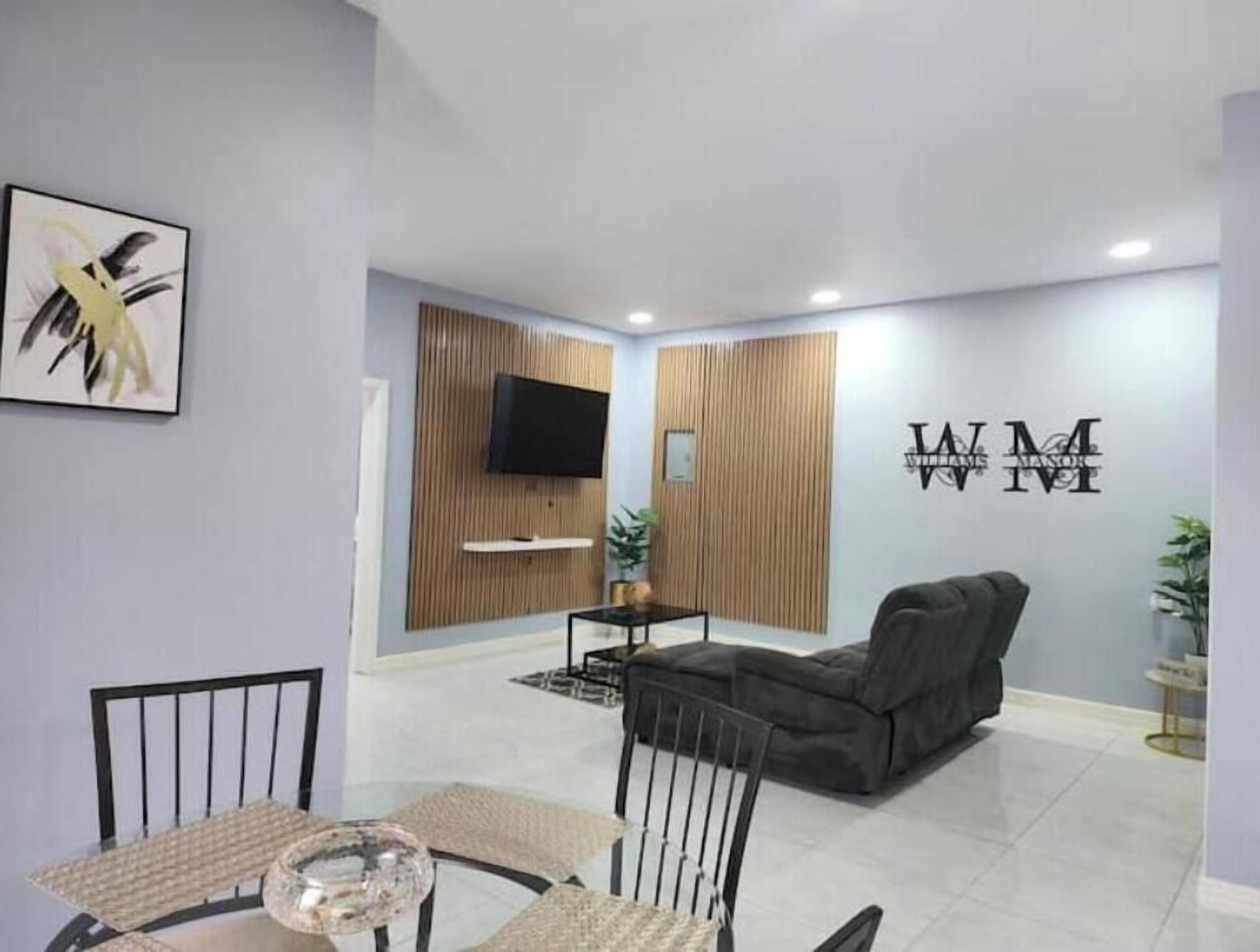 Williams Manor [Across From Ricks Cafe Negril] - Negril