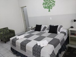 Wi-Fi de cortesia, roupa de cama