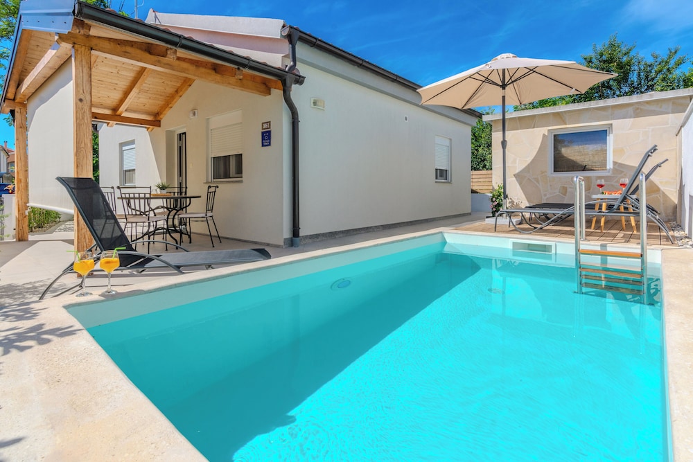 Holiday Home Ella - Privlaka
