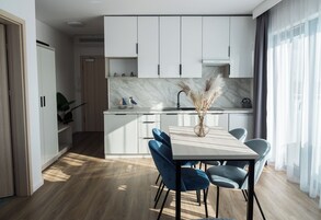 Apartamento Familiar | Secretária adequada para computadores portáteis 