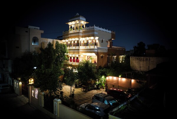 Petal Of Mewar - A Luxury Boutique Hotel - Udaipur