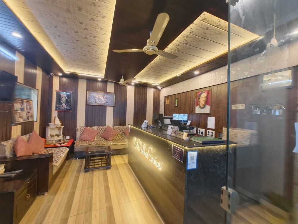 Hotel Vishla Palace In Unit Of Sa Brot - Rishikesh