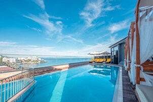 Piscina exterior sazonal 