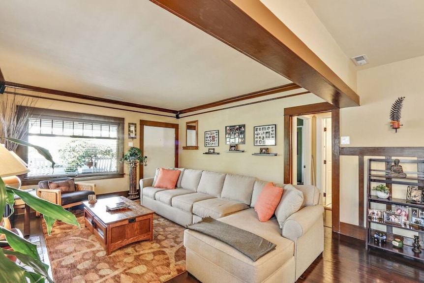 Charming Bungalow, A/c, Hottub, Close To Beach - ロング・ビーチ, CA